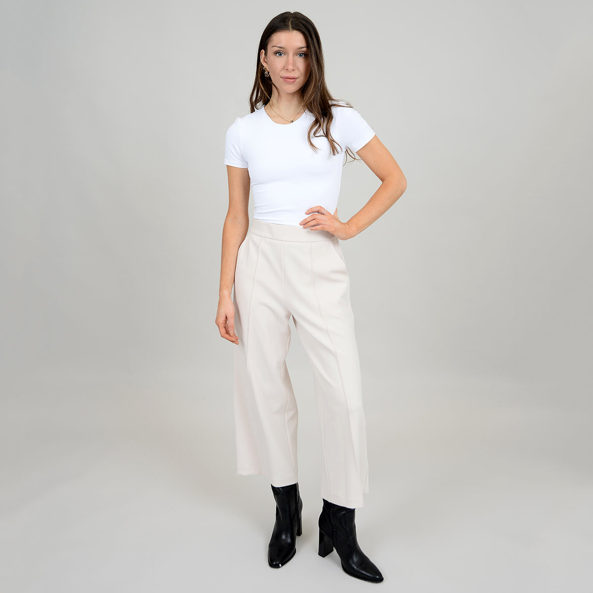 Wynia Pin Tuck Pant | Ecru – Bella Chic