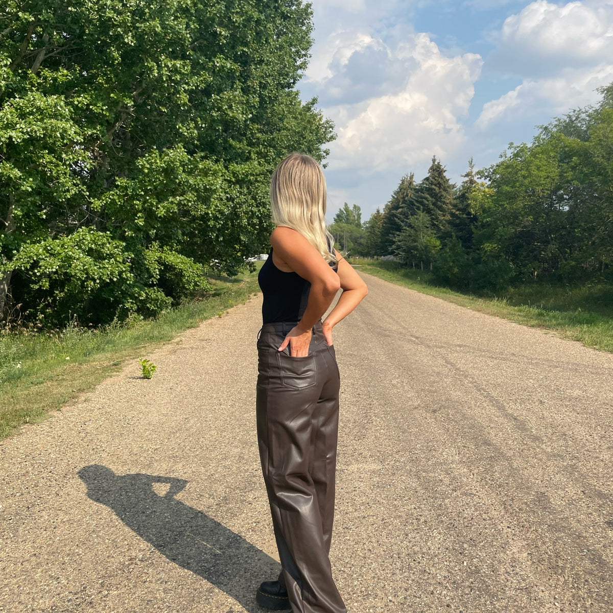 Amber Vegan Leather Criss Cross Pant | DK Brown – Bella Chic